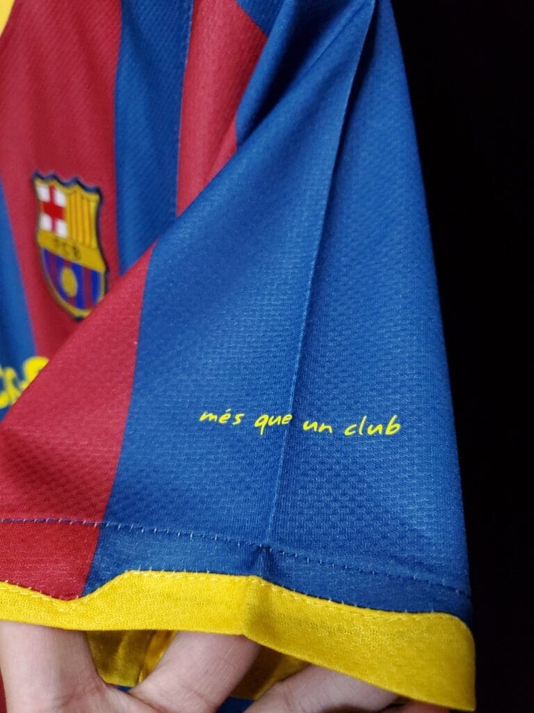 Barcelona 2010-2011 Home Kit